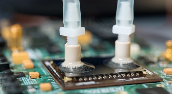 Researchers show off on-die microfluidic CPU liquid cooling | KitGuru