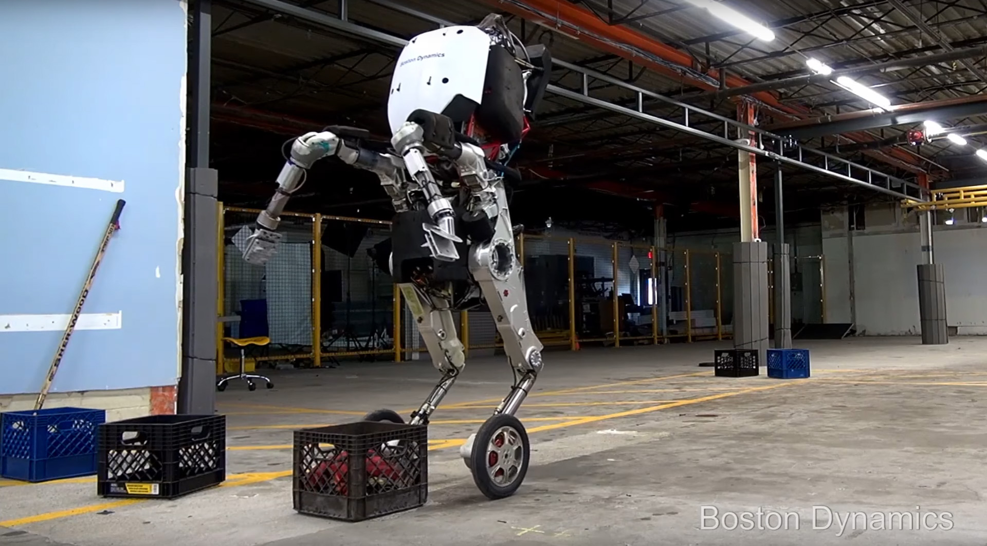 Boston Dynamics' wheeled robot shows the revolution may not be bipedal ...
