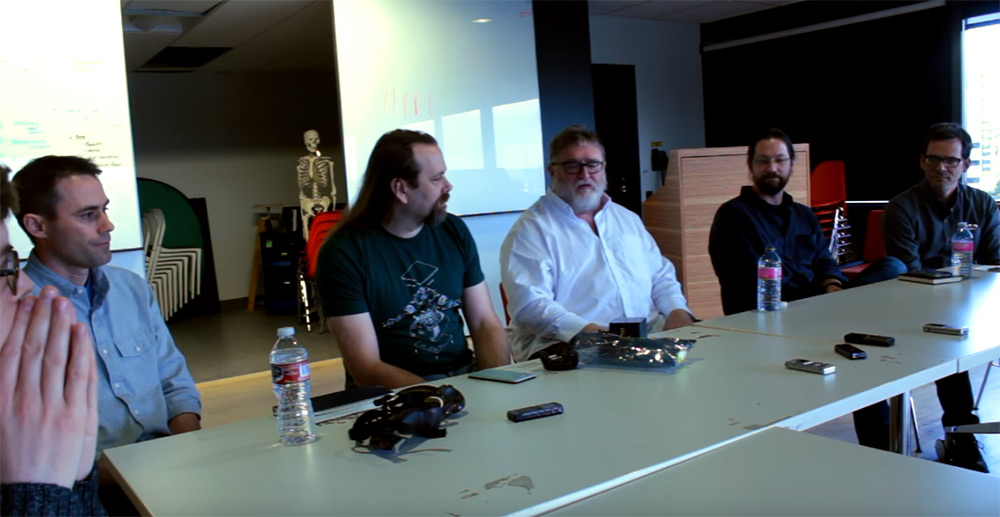 Gabe Newell and Valve talk 200Hz VR screens, next-gen headsets and more ...