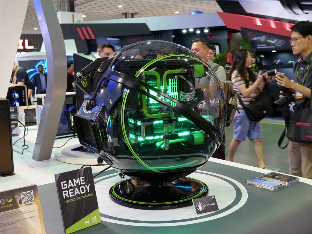 Computex: In Win unleashes robot case, other new products feature wood ...