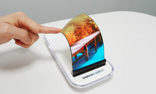 Samsung wants to bring its foldable AMOLED displays to laptops too ... Samsung wants to bring its foldable AMOLED displays to laptops too ...