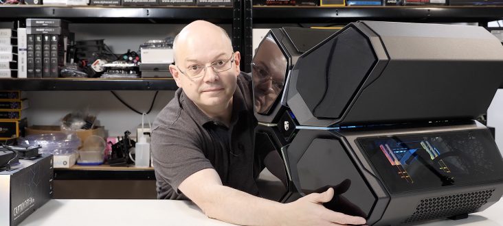 DeepCool Quadstellar: The huge alien case with moving panels! | KitGuru