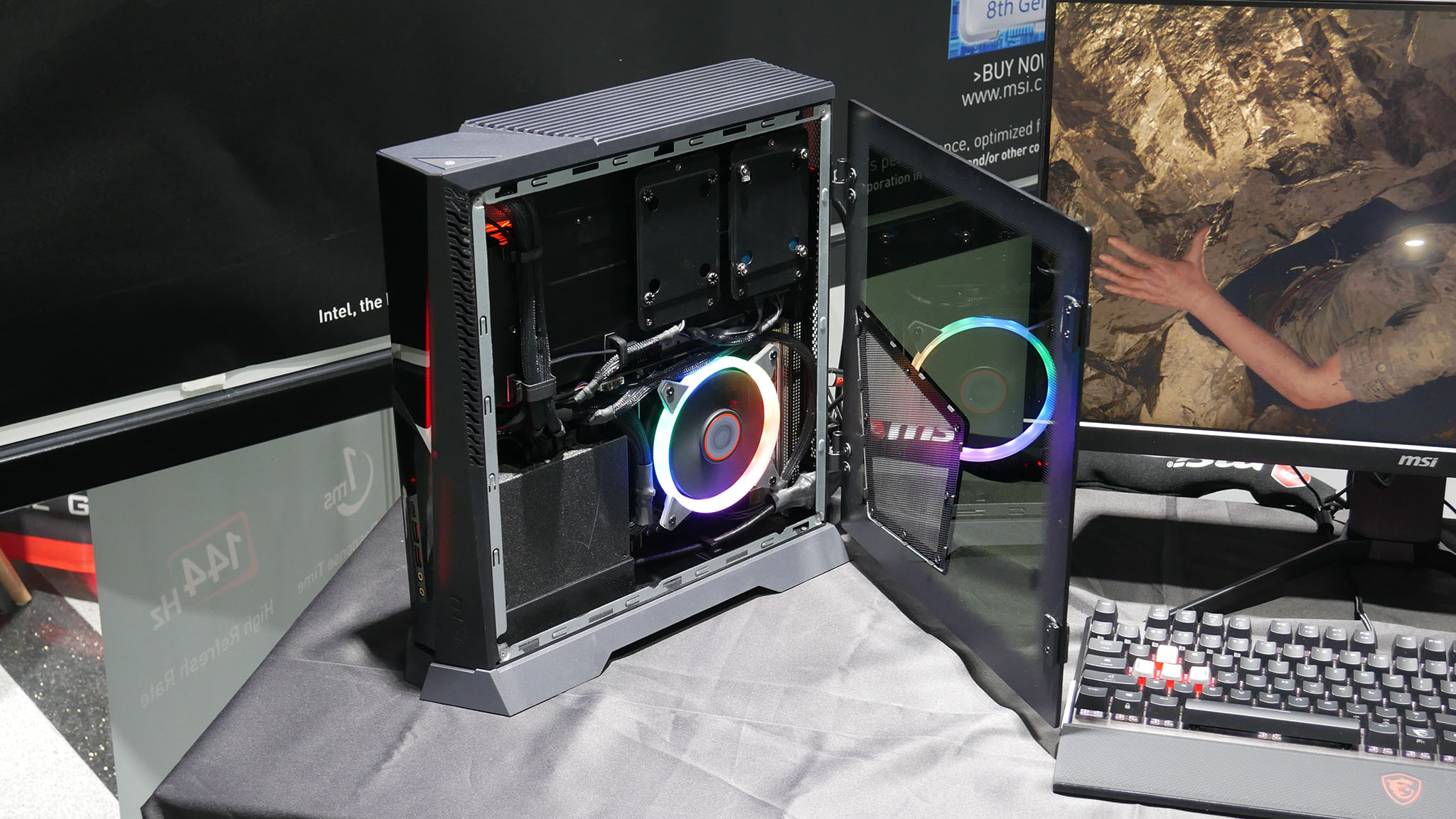 MSI Trident X (2018): Cramming in an i9 9900k and RTX 2080ti ! | KitGuru