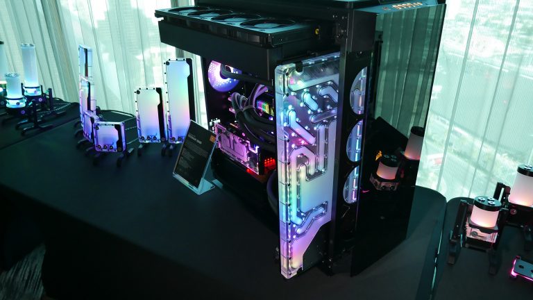 Corsair-1000D-Distro-Plate-4 | KitGuru