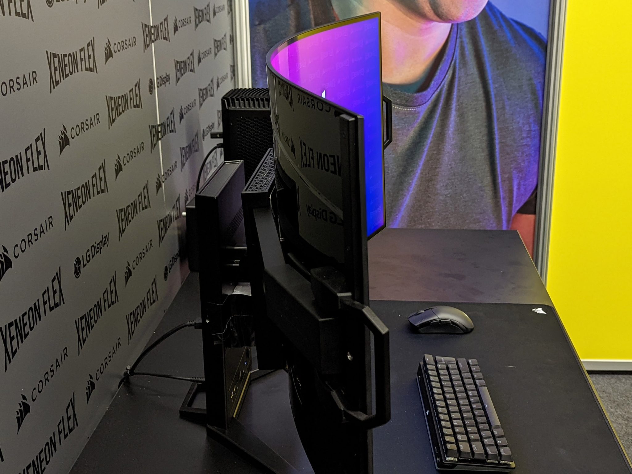 Corsair launches world’s first bendable OLED gaming display | KitGuru