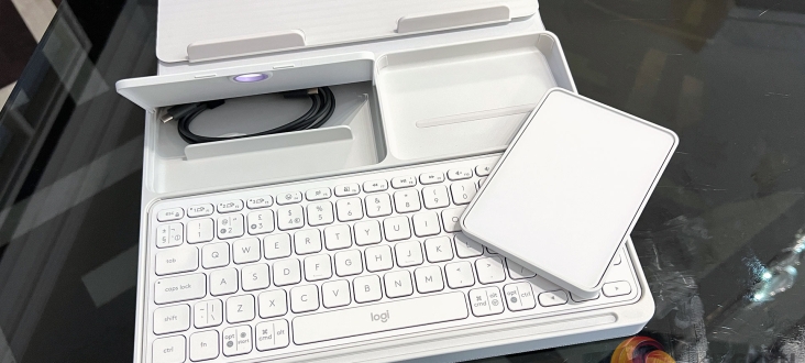 Logitech launches Casa – a pop-up desk for every location | KitGuru