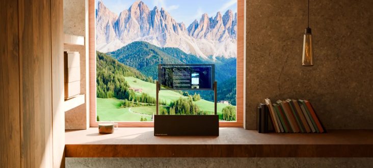Visual Instruments reveals transparent PC monitor with impressive peak ...